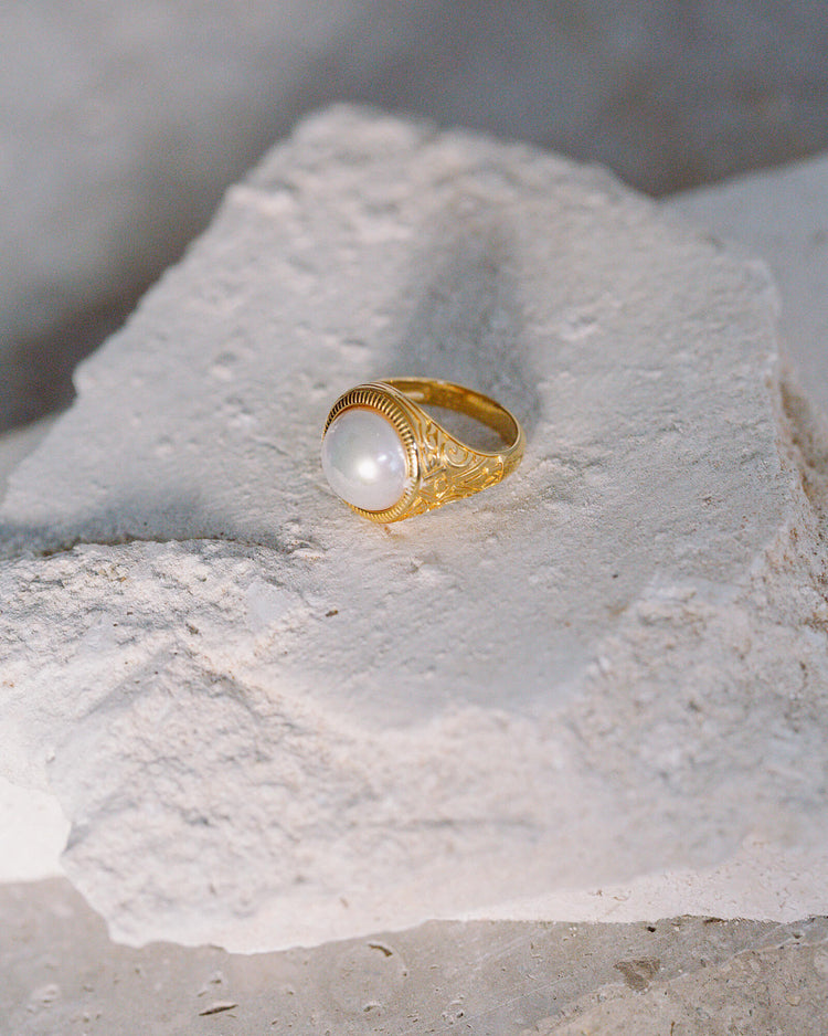 How Majorica pearls are created